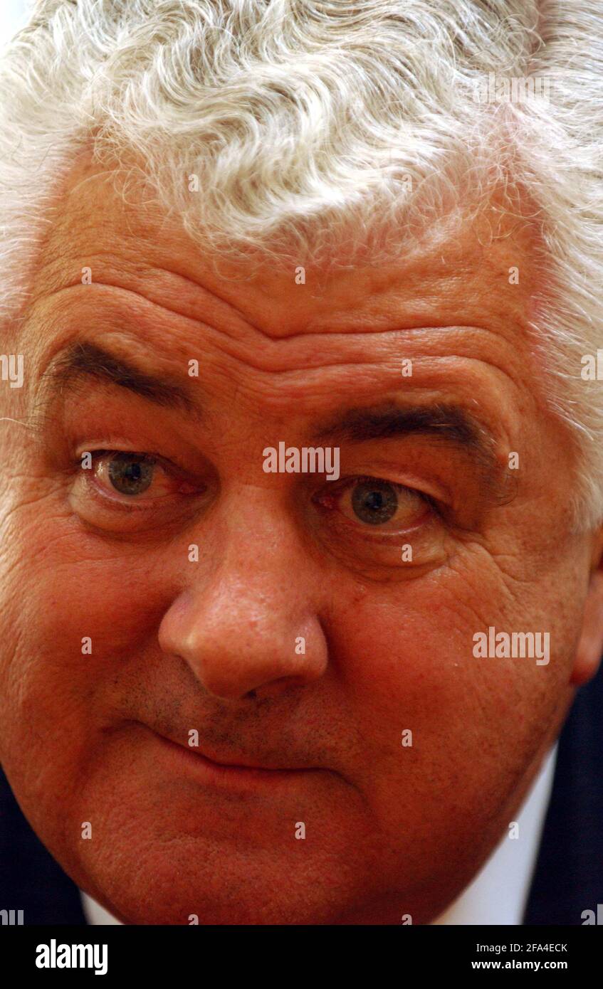 RICHARD BURROWS OF PERNOD/RICHARD.22/9/05 TOM PILSTON Stock Photo - Alamy