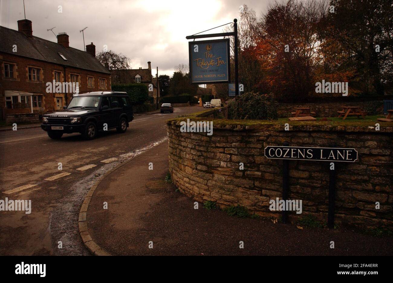 Kingham oxfordshire village hi-res stock photography and images - Alamy