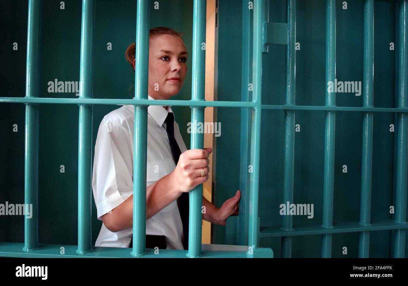 PRISON CUSTODY OFFICER JENNY MCILONEY AT HMP BRONZEFIELD,THE FIRST ...