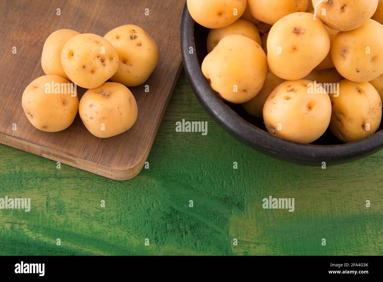 Organic yellow creole potato - Solanum phureja Stock Photo - Alamy