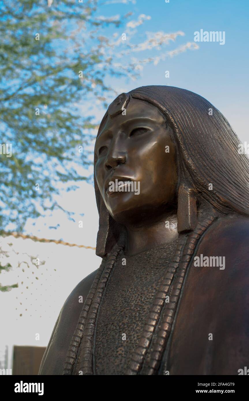 The Heard Museum, Native Americans, sculpture Stock Photo - Alamy