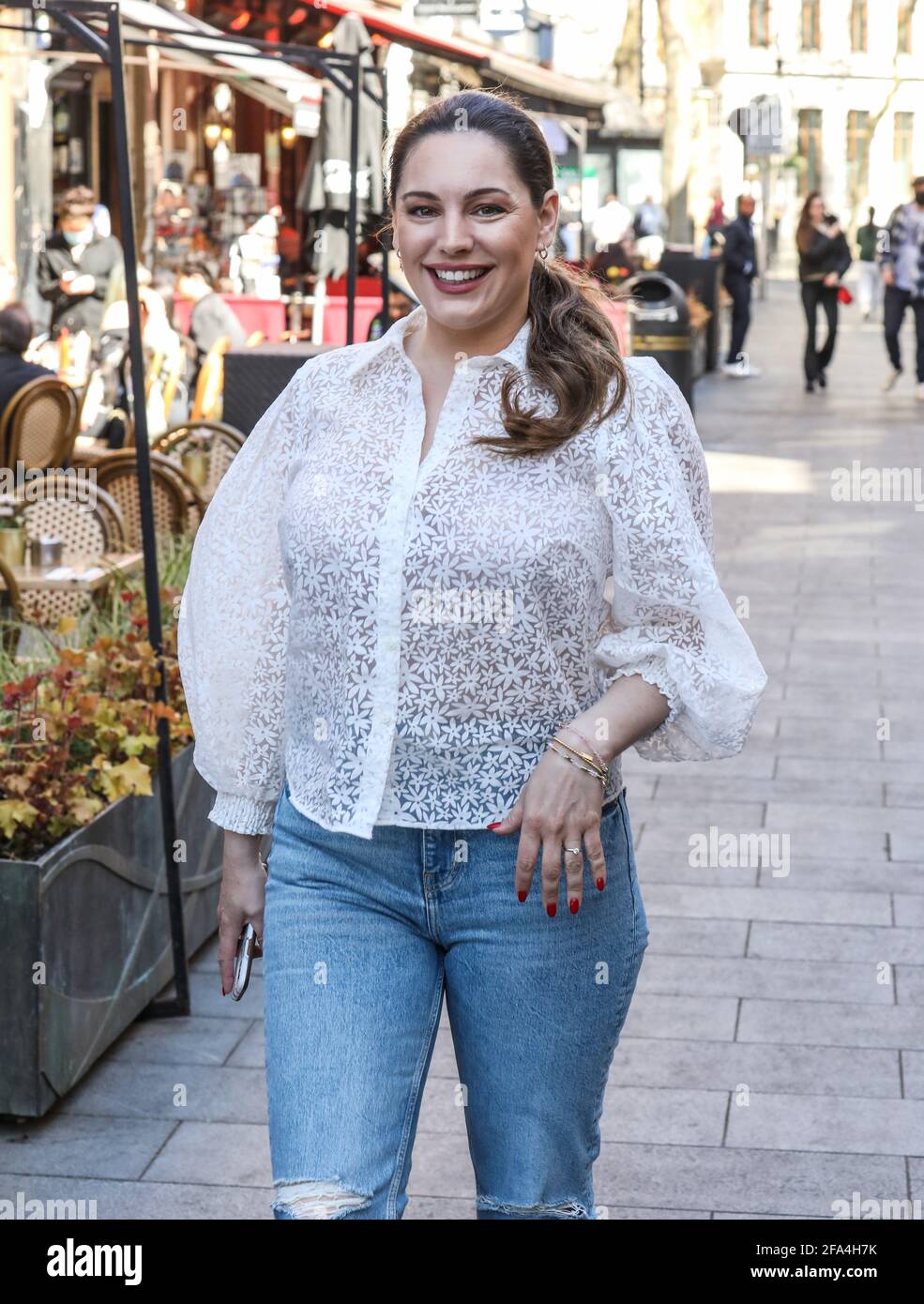 London, UK. 22nd Apr, 2021. Kelly Brook seen arriving for her Heart FM ...