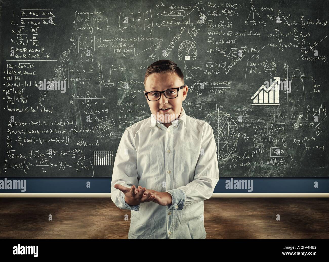 Student explaining math problem hi-res stock photography and images - Alamy