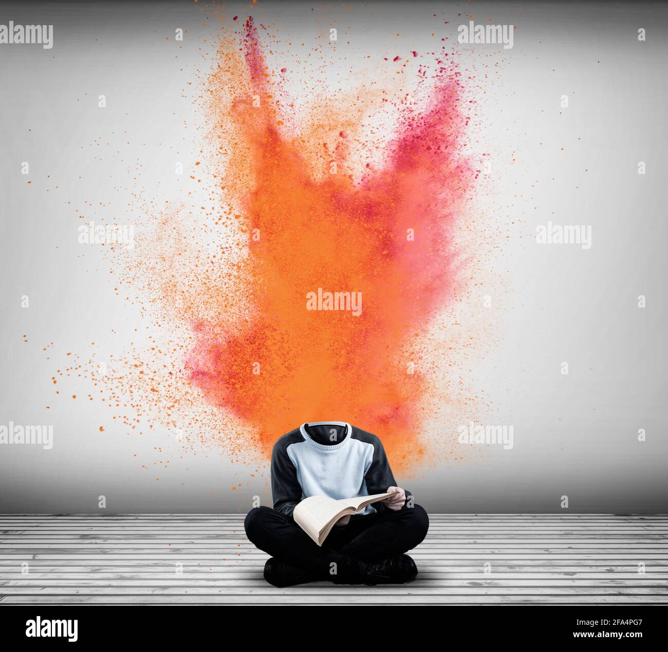 Exploding powder hi-res stock photography and images - Alamy