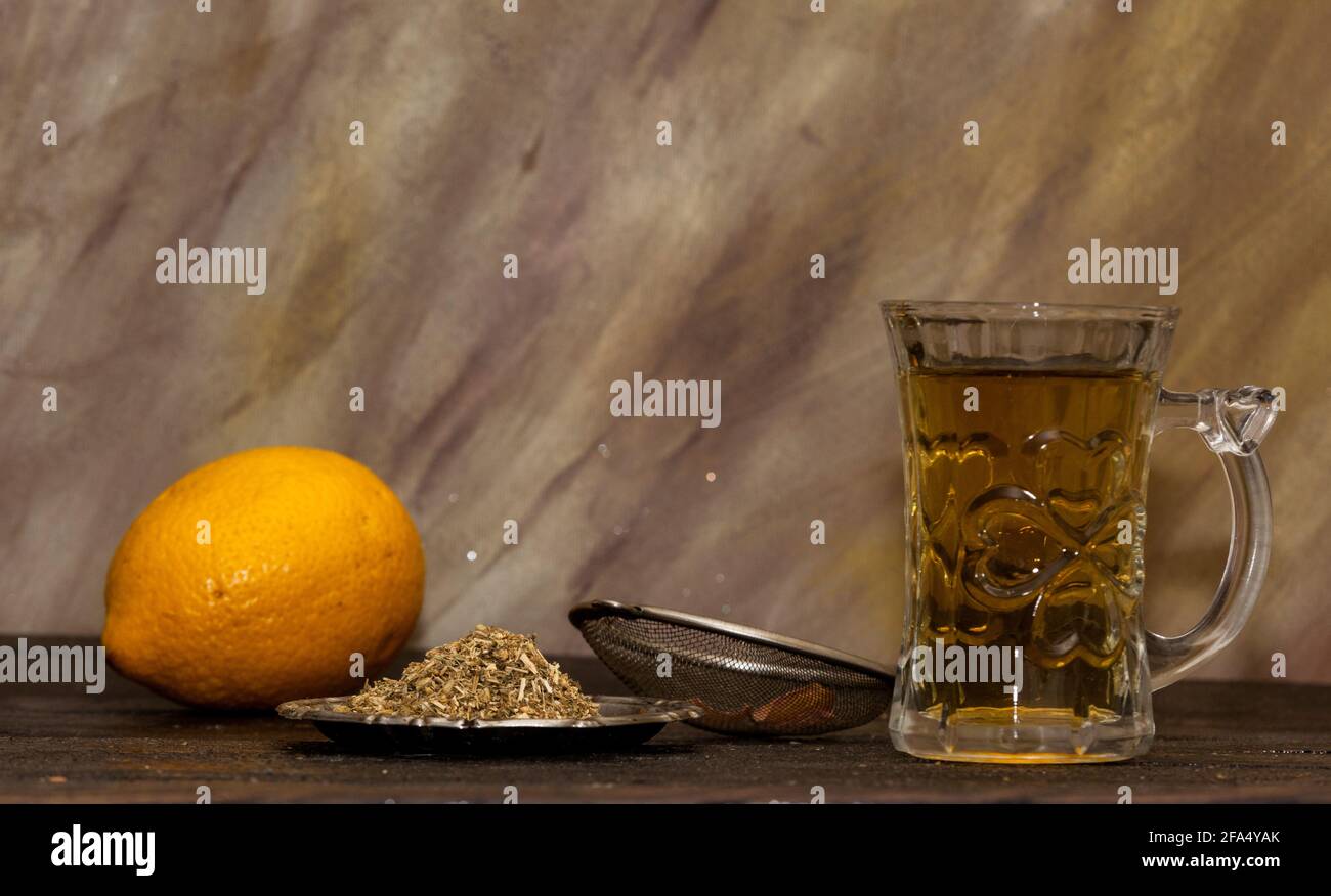 Chinese yarrow hi-res stock photography and images - Alamy