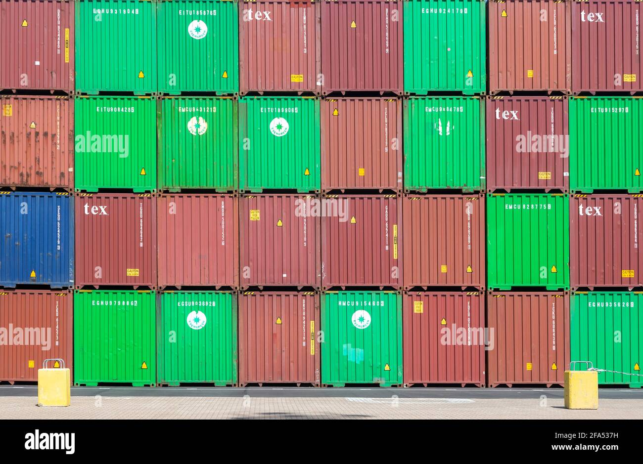 Stack containers port of felixstowe container pile hi-res stock ...
