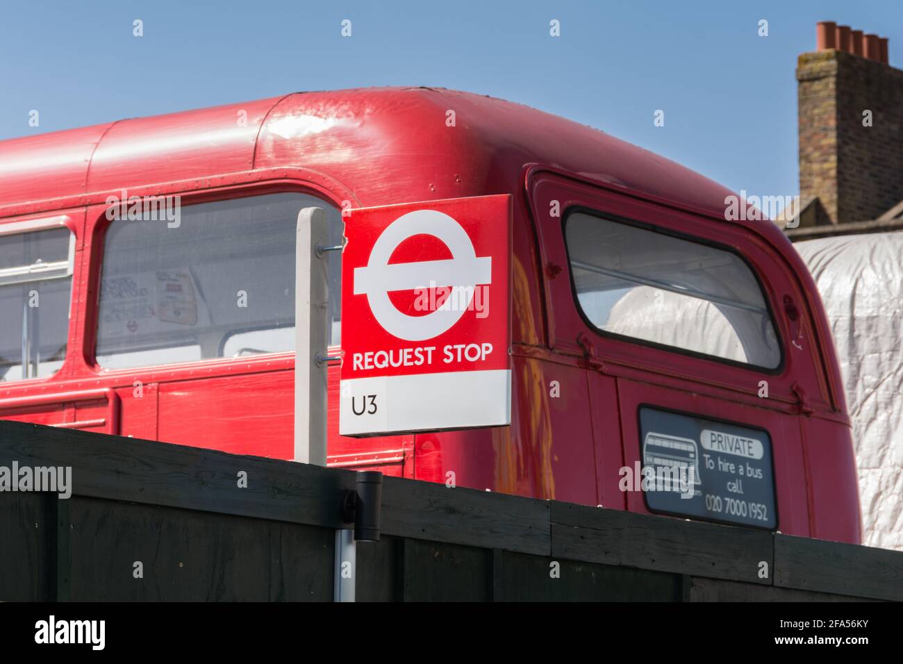 Vintage bus stop sign hi-res stock photography and images - Alamy