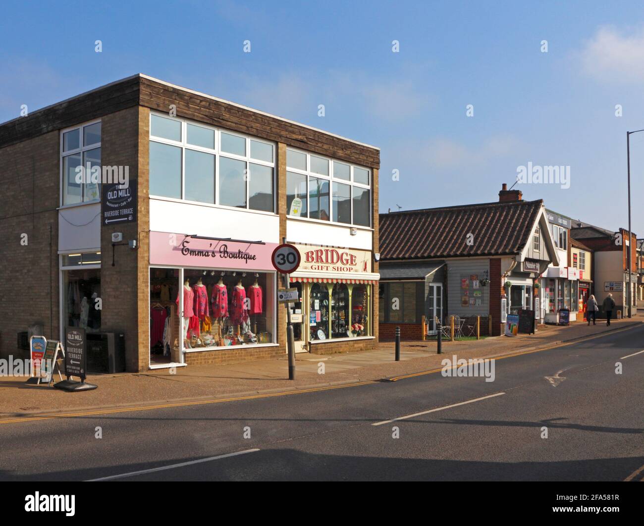 Local boutique shops uk hi-res stock photography and images - Alamy