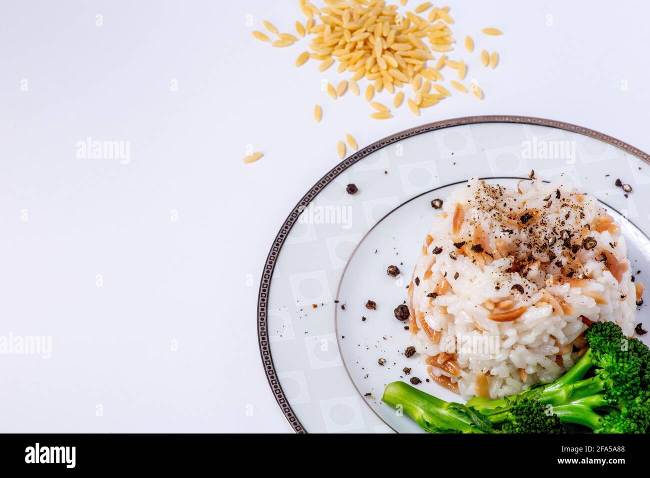 Rice noodles turkey hi-res stock photography and images - Alamy