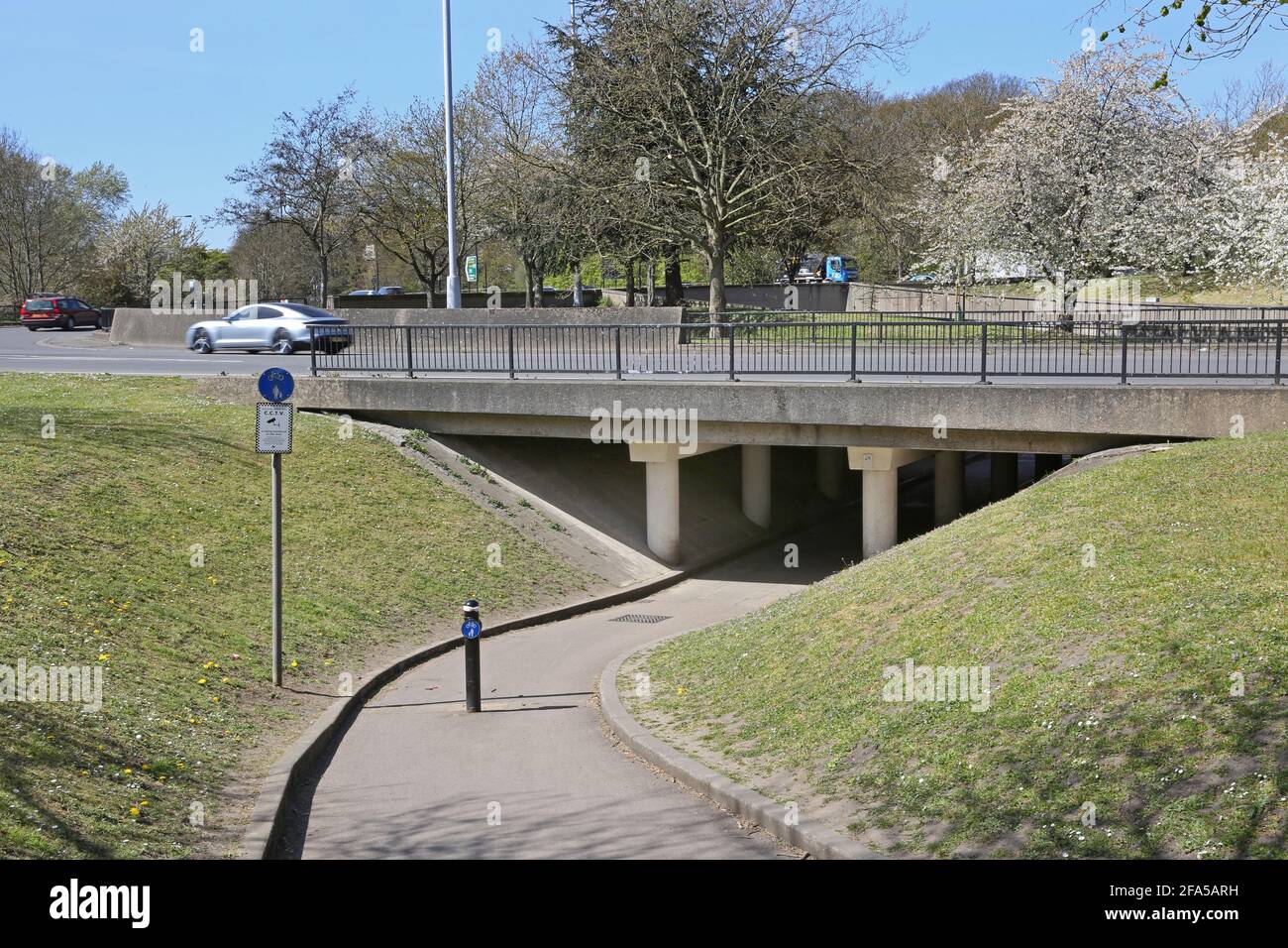 Pedestrian underpass path footpath hi-res stock photography and images ...