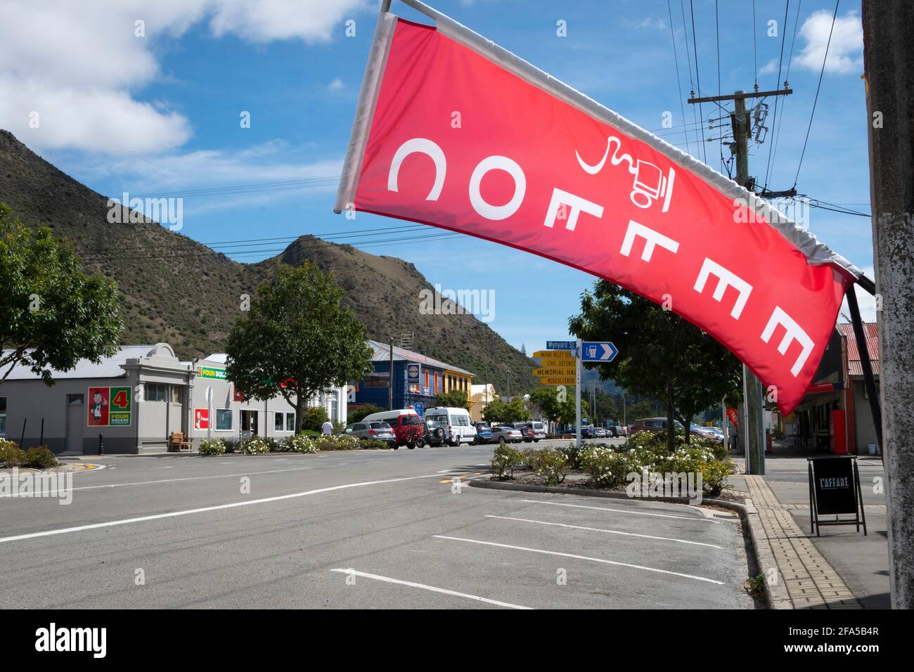 Bledislow Street, Kurow, Waitaki Valley, South Island, New Zealand ...