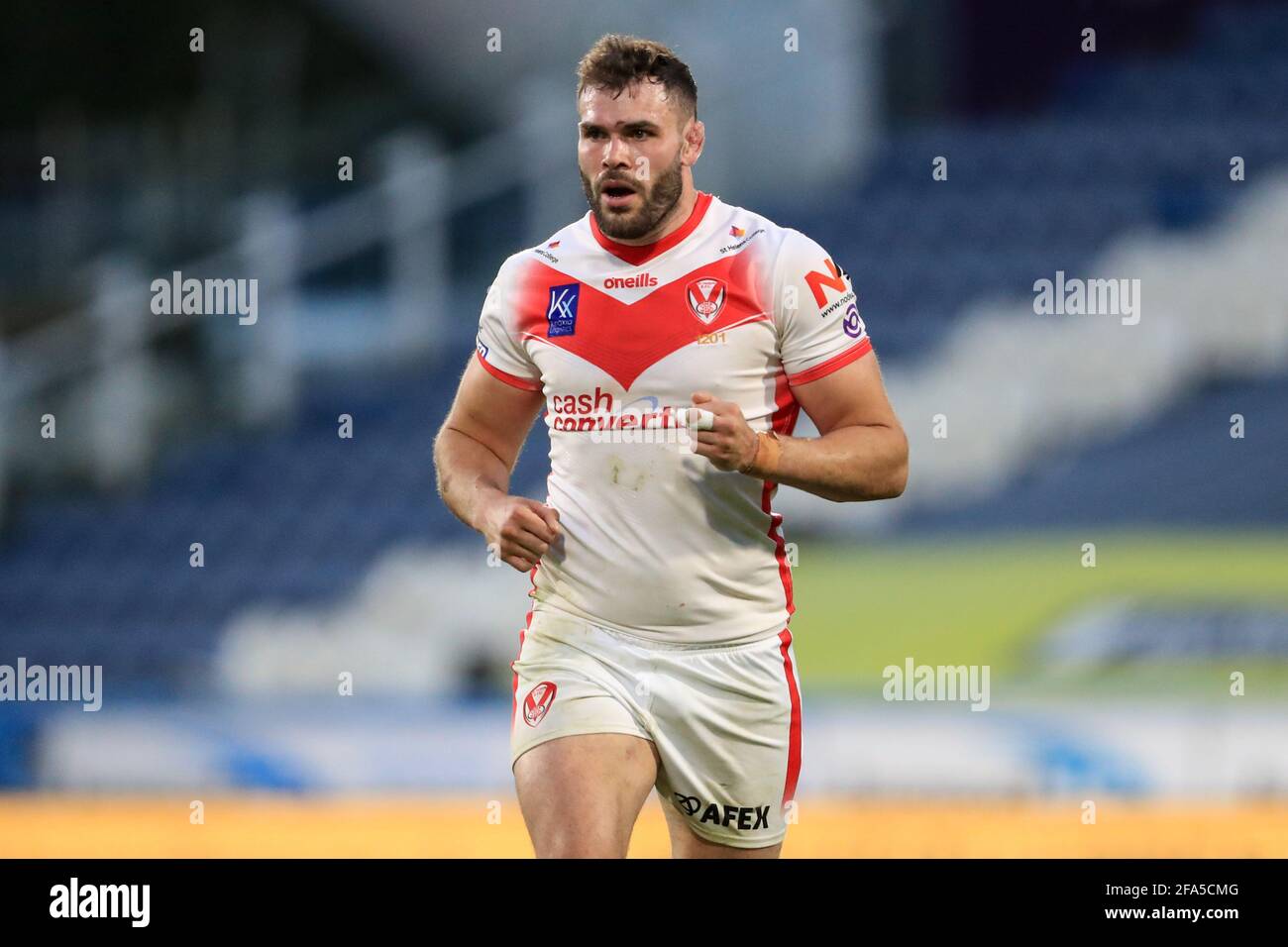 Alex Walmsley (8) of St Helens during the game Stock Photo - Alamy