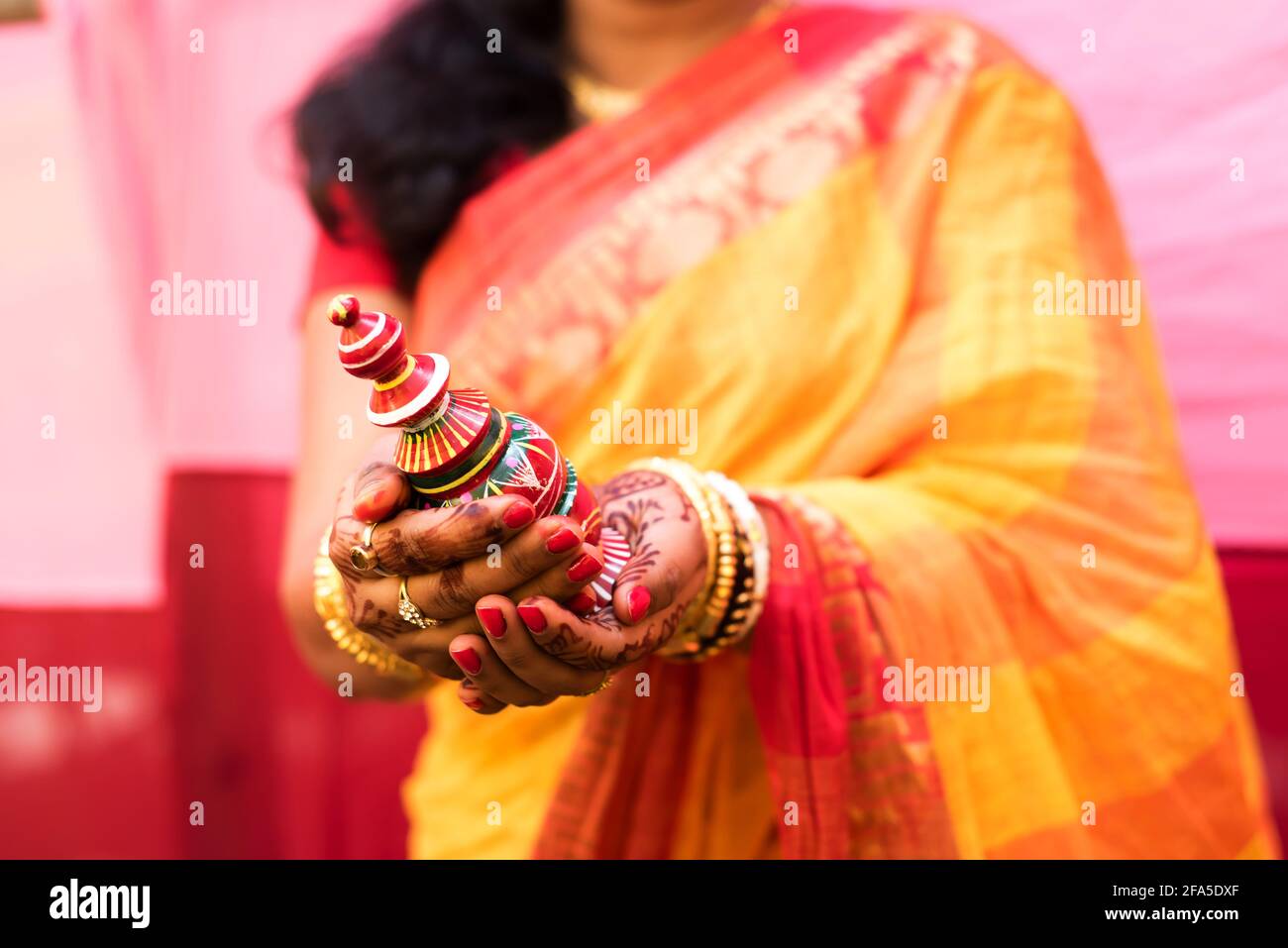 Sindur culture hi-res stock photography and images - Alamy