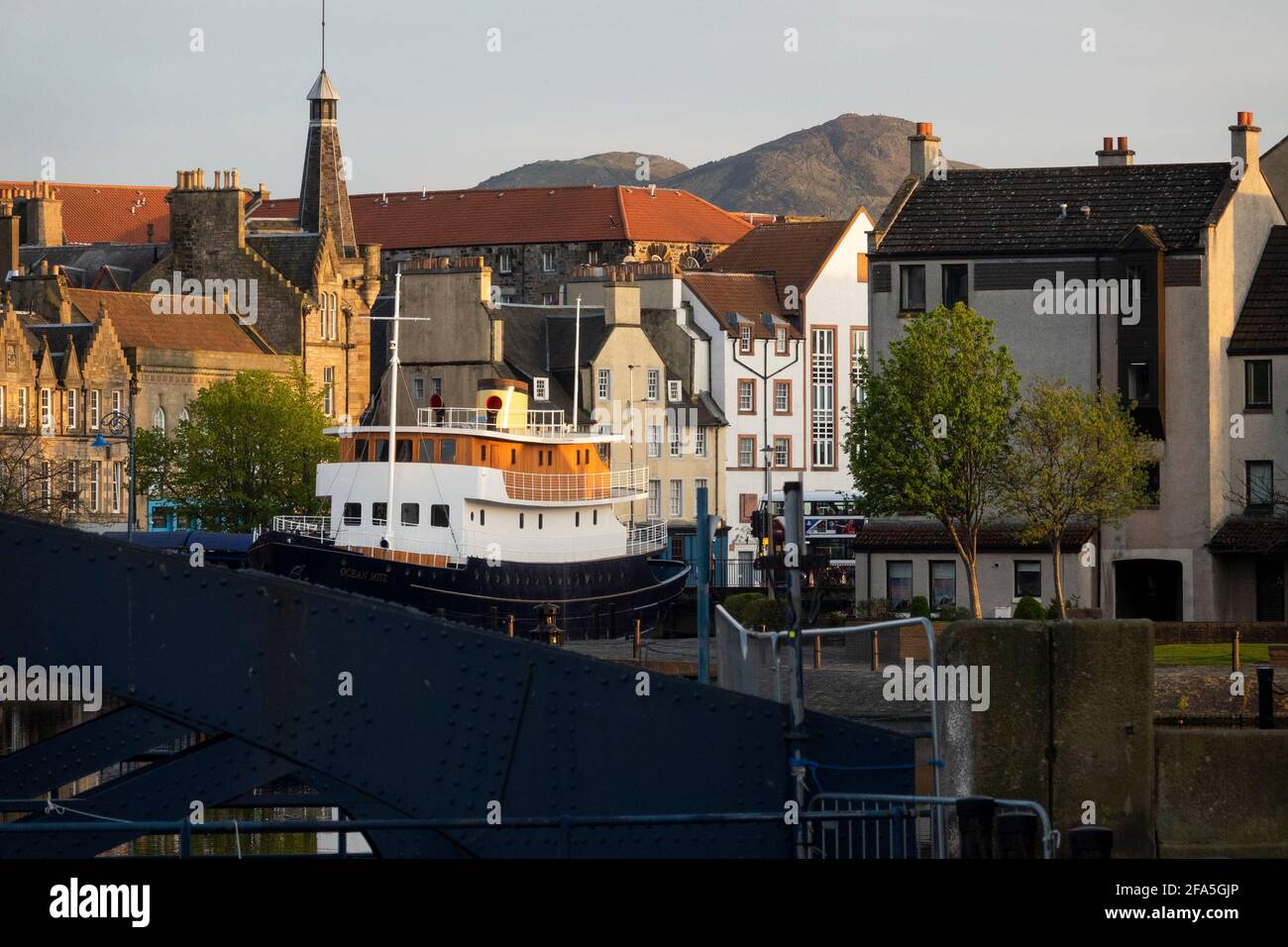 Edinburgh, Midlothian, UK. 22/4/2021 Evening sunshine on Leith Stock ...