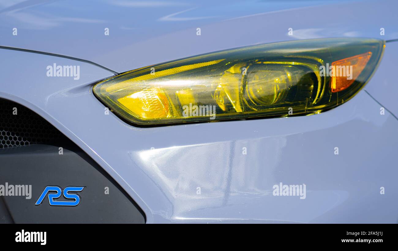 Ford focus rs logo hi-res stock photography and images - Alamy