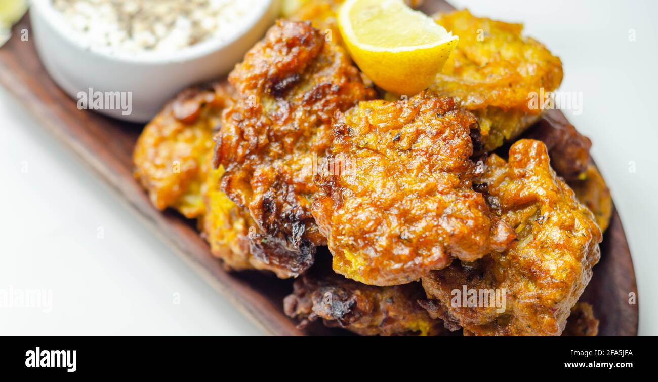 Potato bhajiya hi-res stock photography and images - Alamy