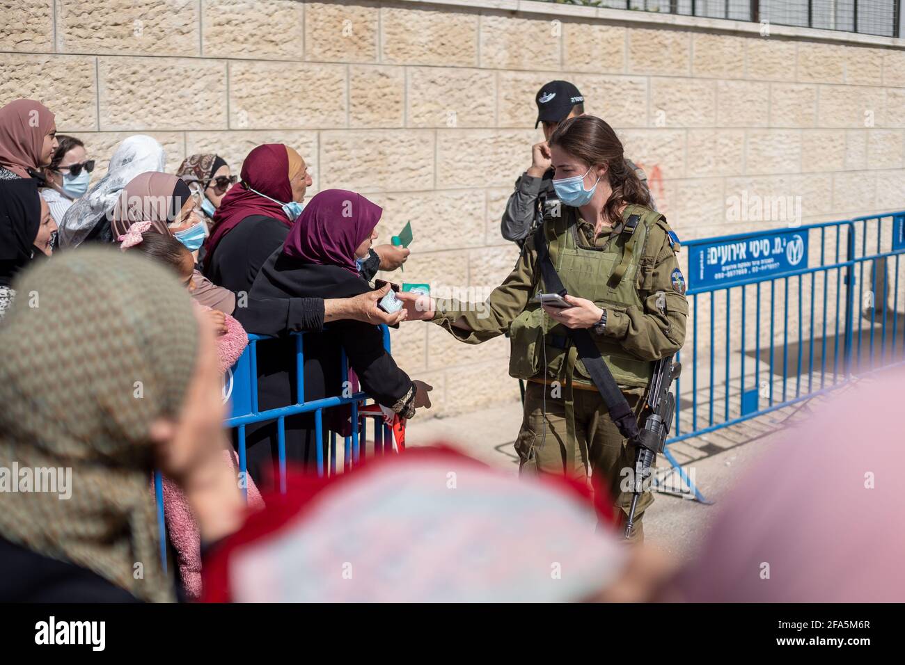 Israeli identity card hi-res stock photography and images - Alamy