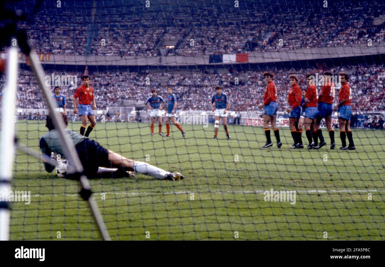 1984 european championship spain hi-res stock photography and images ...