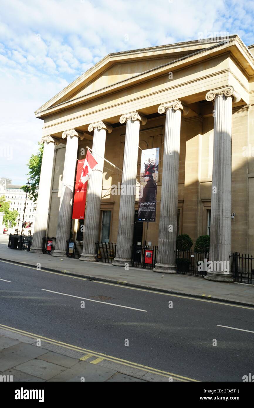 High Commission of Canada on Pall Mall in Trafalgar Square, London ...