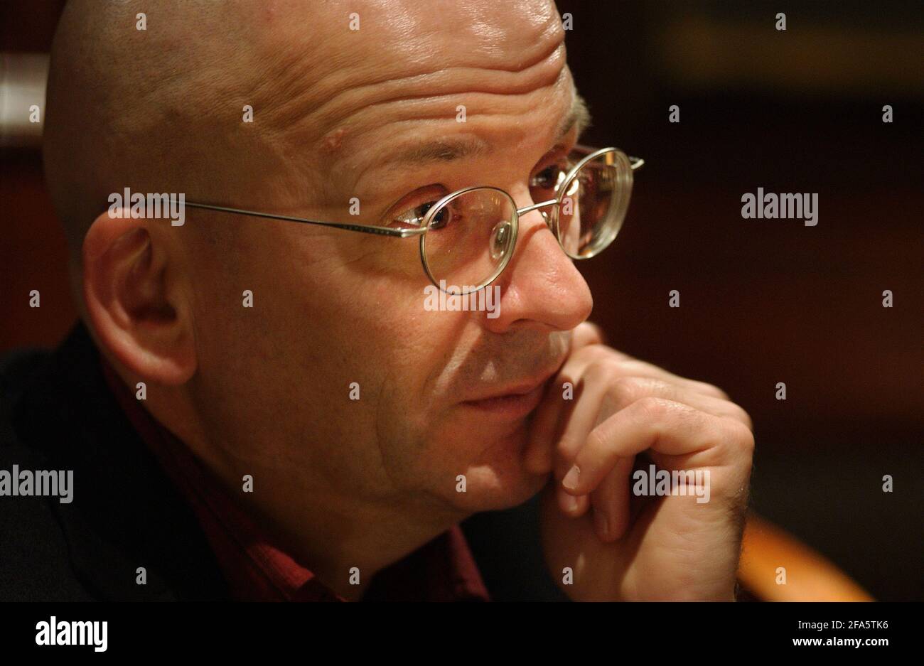 RODDY DOYLE , LONDON.14/9/04 PILSTON Stock Photo - Alamy