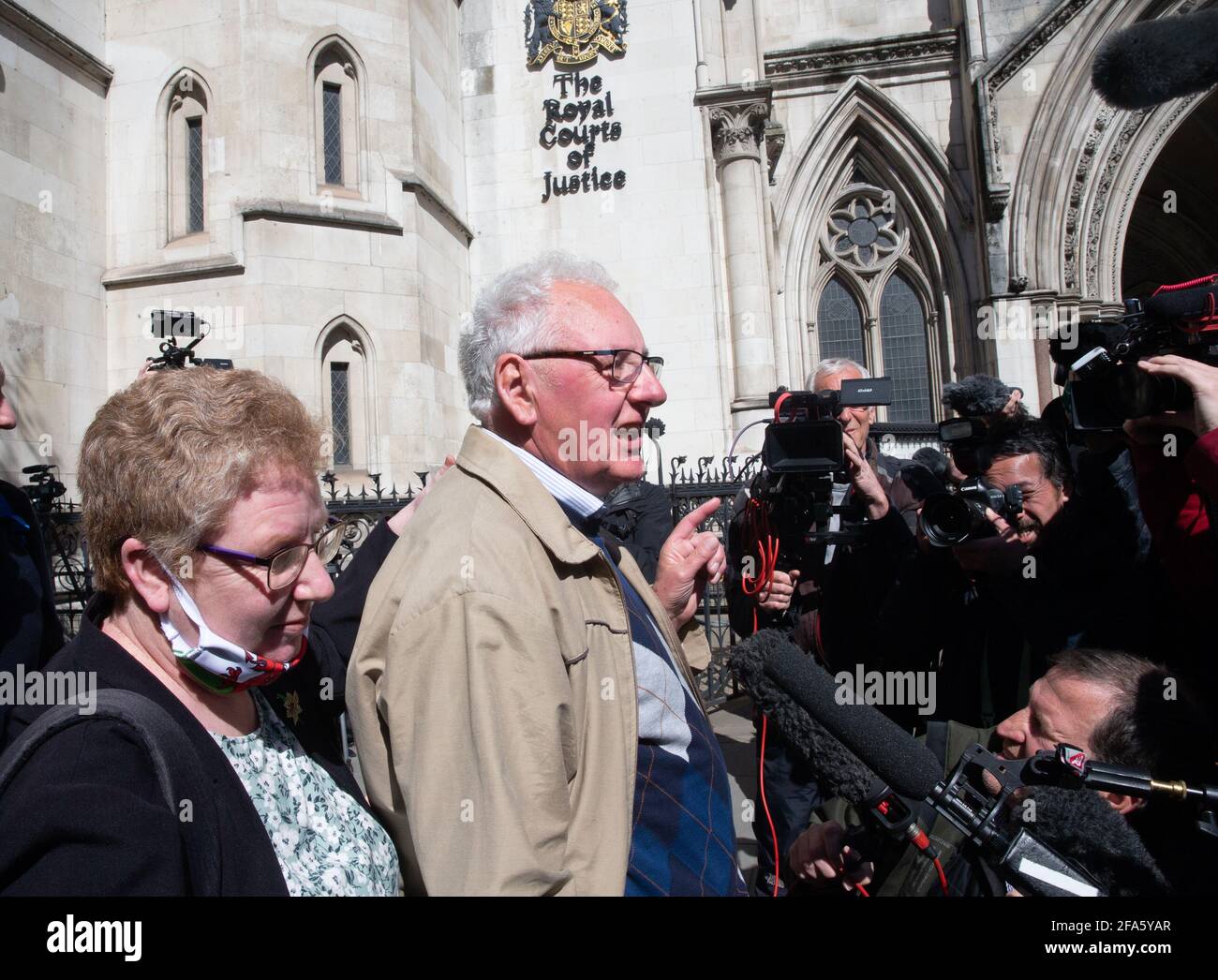 Horizon computer system uk hi-res stock photography and images - Alamy