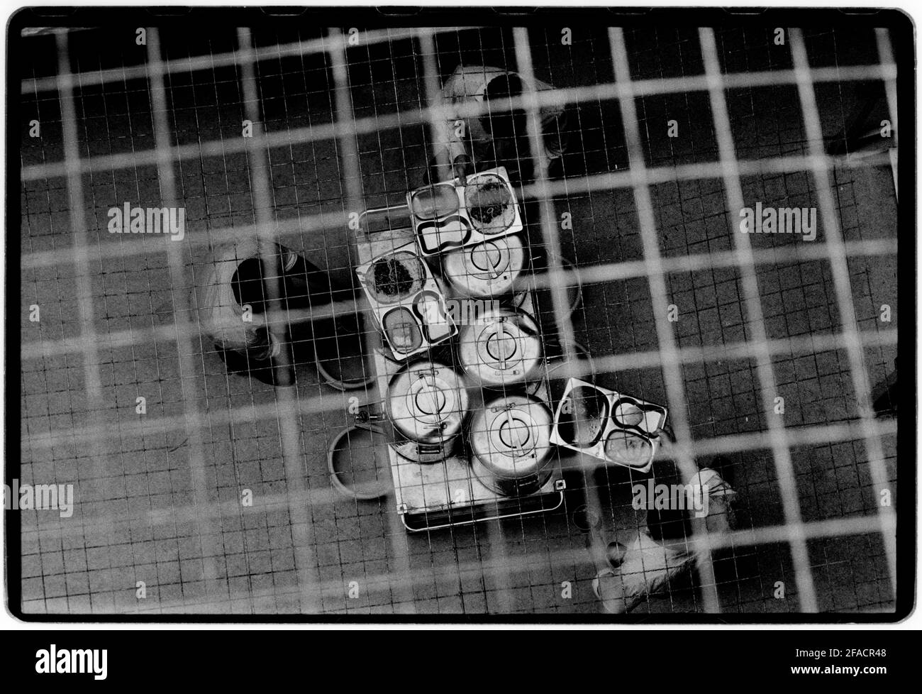 Hull Prison July 1990 Scan made in 2021 Taking food back to cells. HM ...