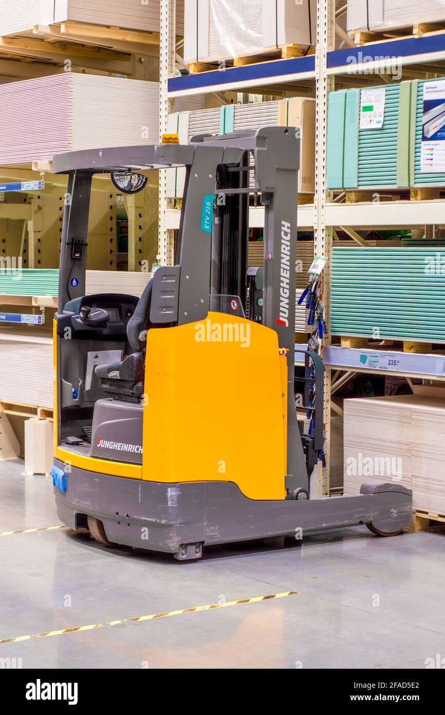 Horizontal shot truck on hi-res stock photography and images - Alamy