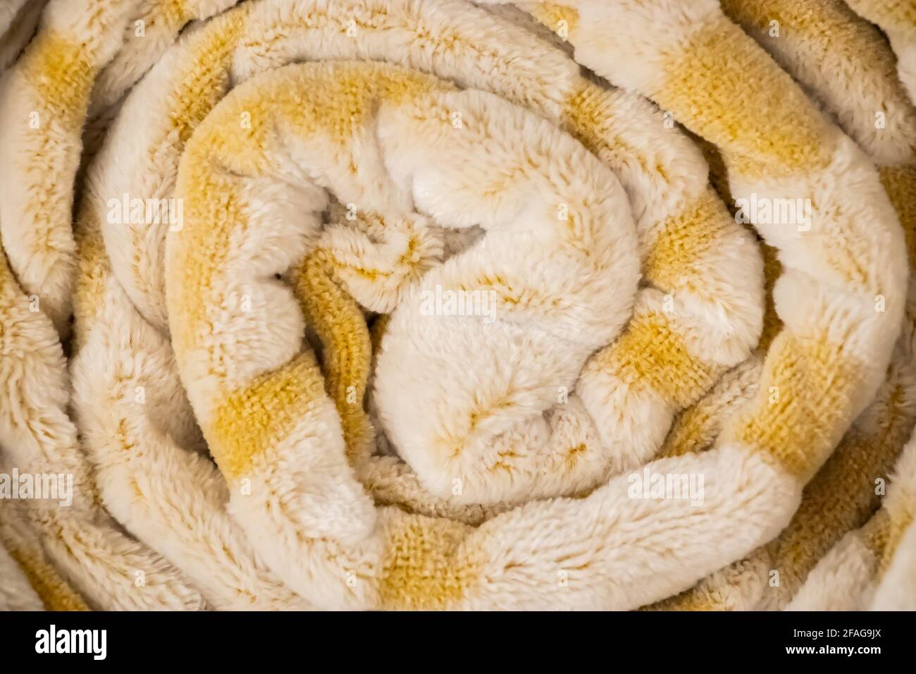Fluffy wrap hi-res stock photography and images - Alamy