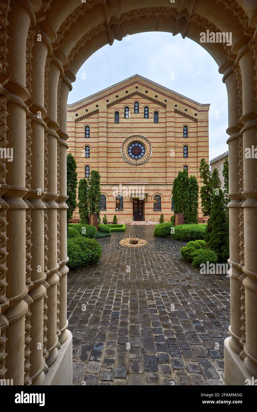 Synagogue art interior hi-res stock photography and images - Alamy