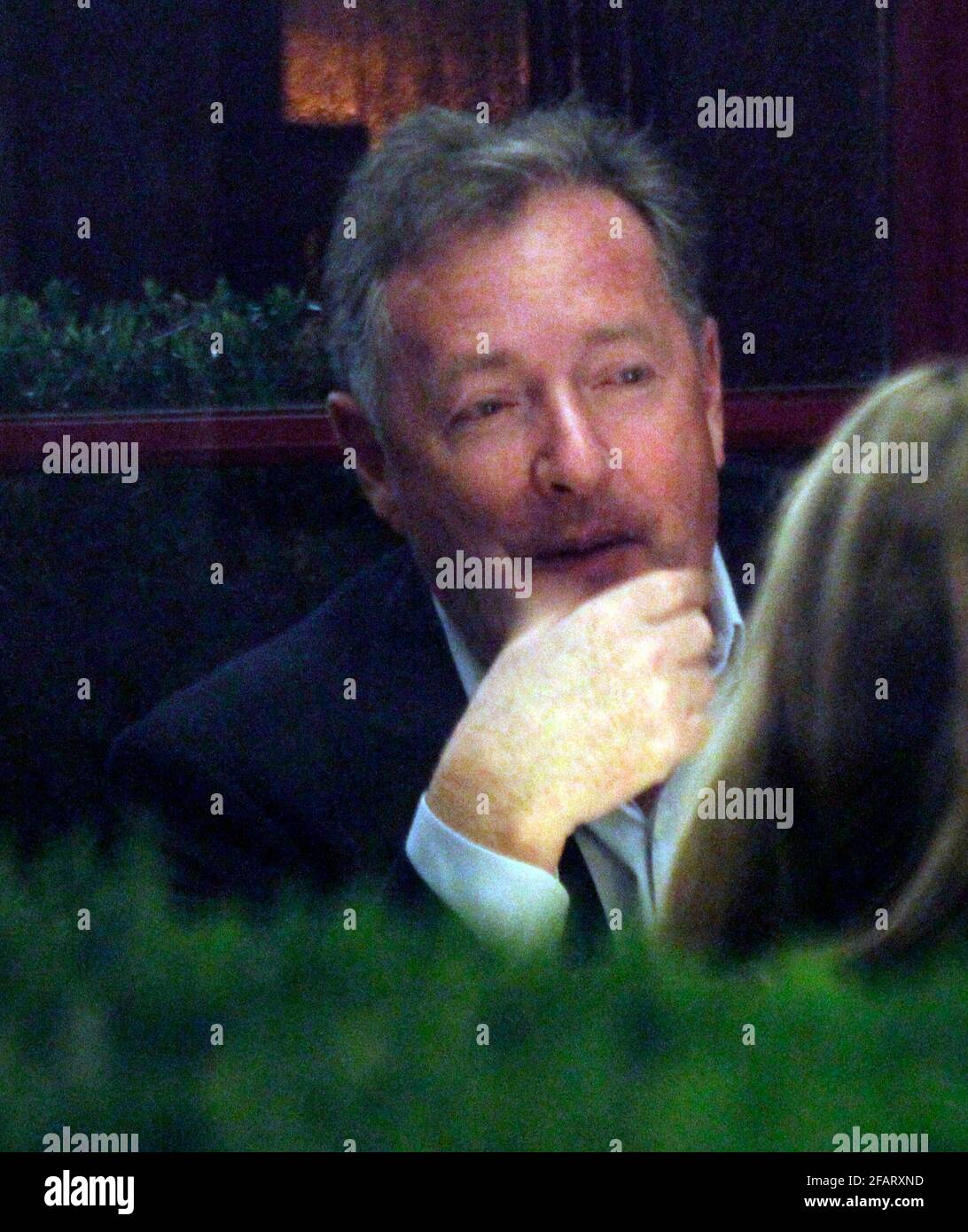 Piers morgan and wife hi-res stock photography and images - Alamy