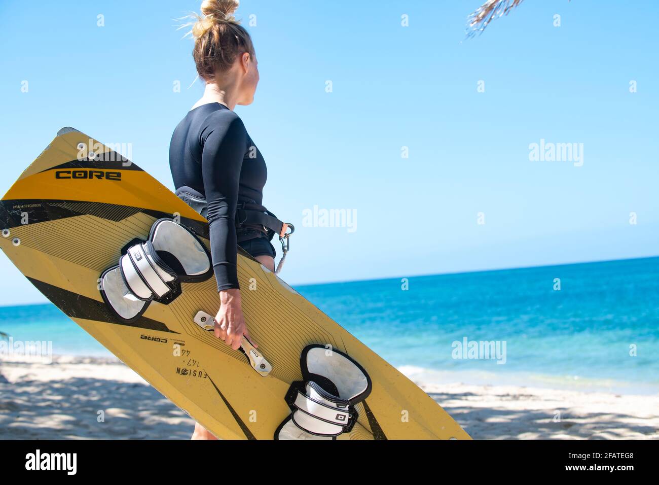 Roatan honduras surf hi-res stock photography and images - Alamy