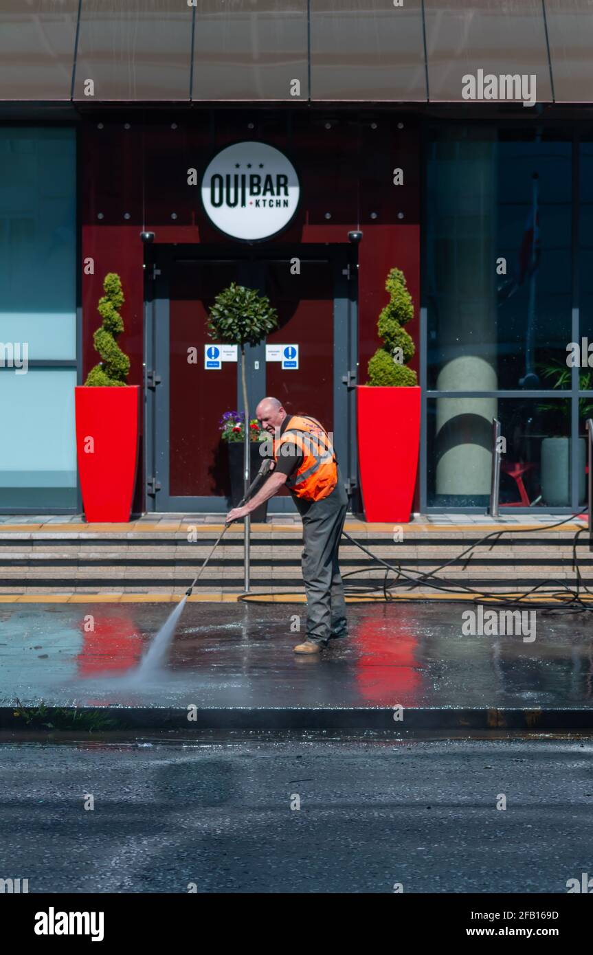 Oui bar hi-res stock photography and images - Alamy