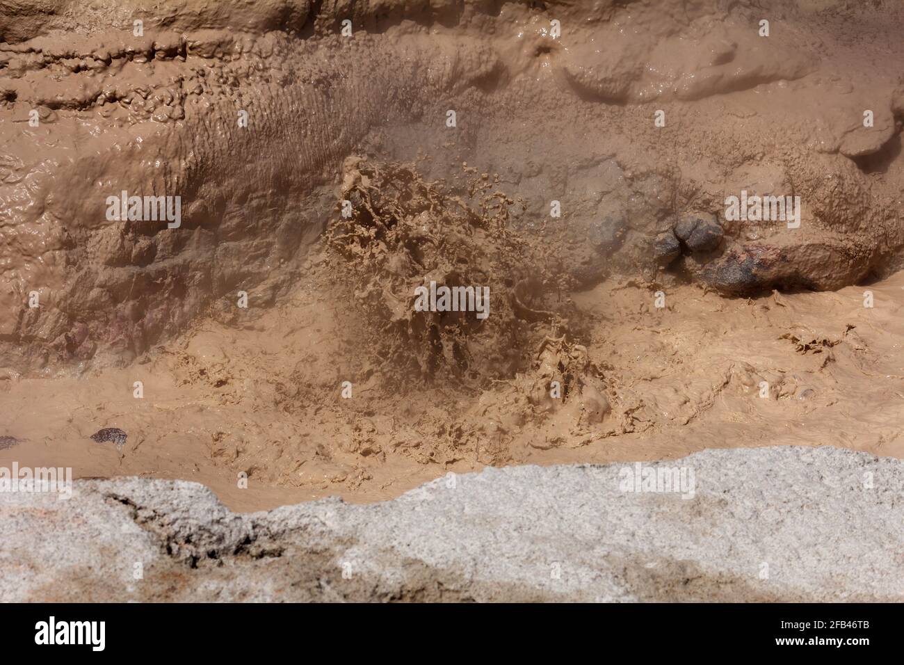 Yellowstone super volcano erupting hi-res stock photography and images ...
