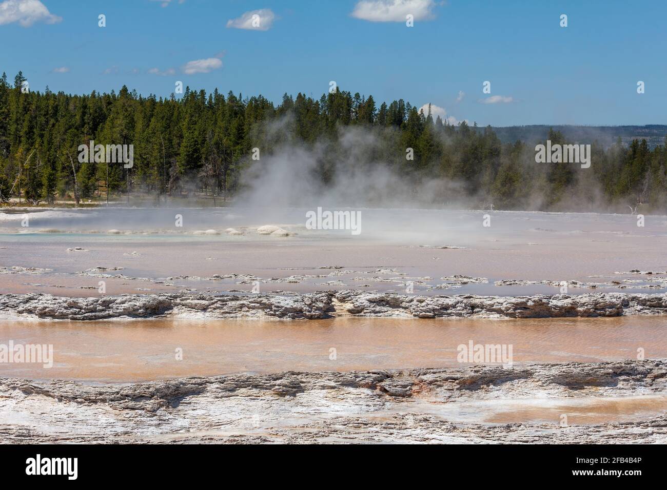 Yellowstone super volcano erupting hi-res stock photography and images ...