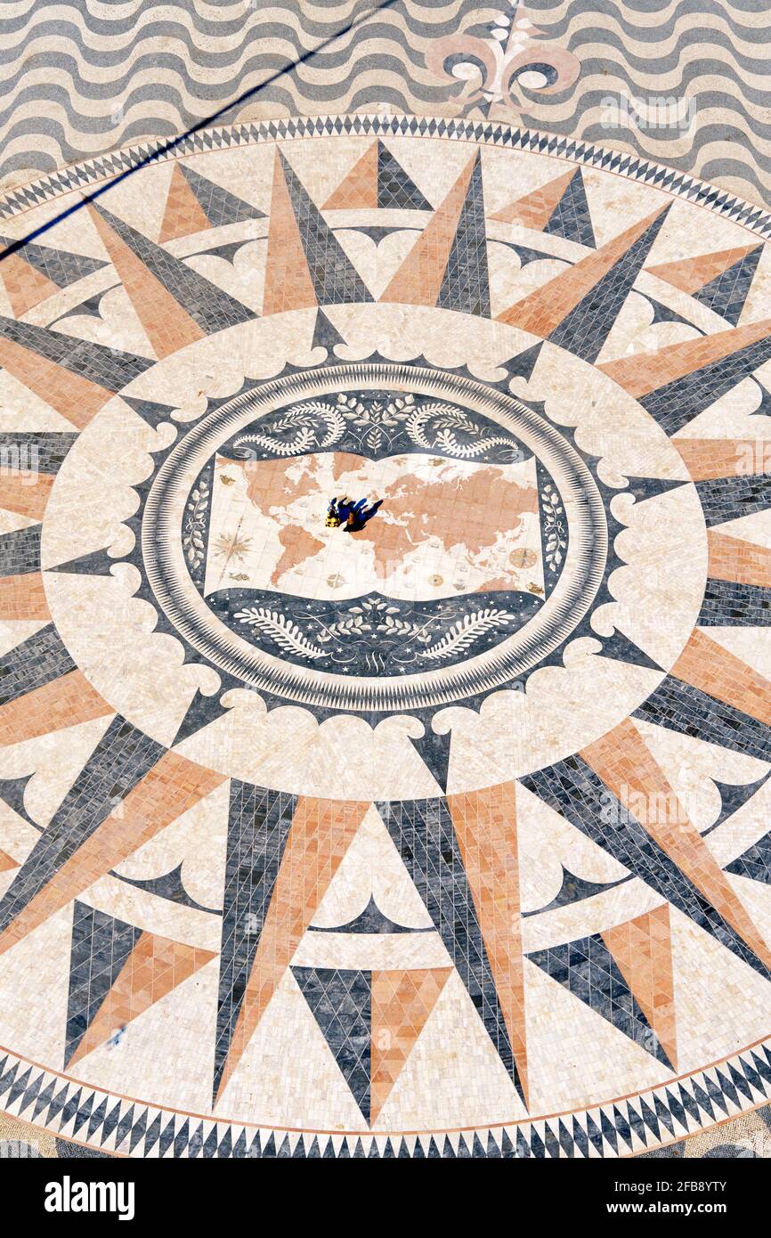 Pavement compass monument discoveries lisbon hi-res stock photography ...