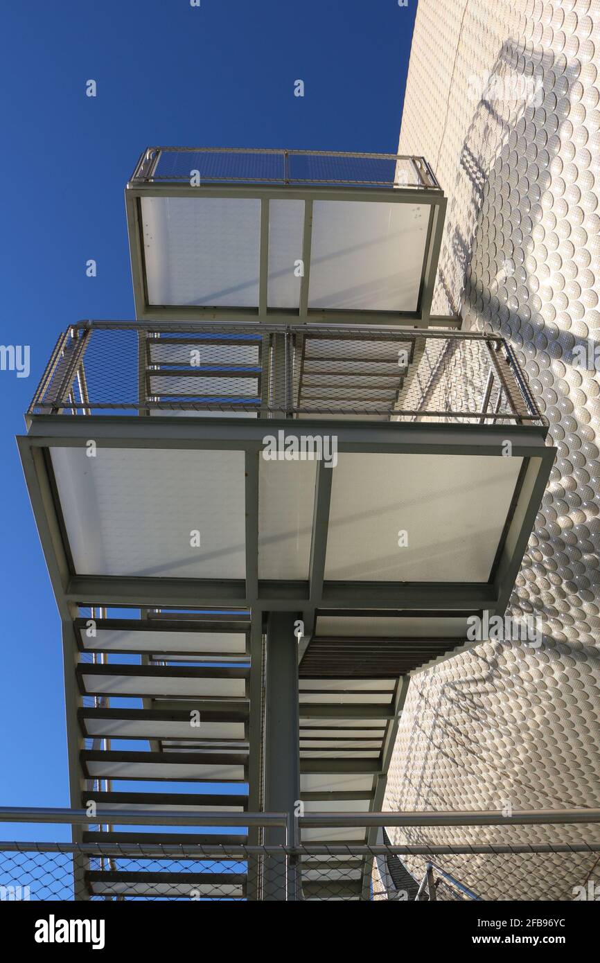 Renzo piano steps hi-res stock photography and images - Alamy