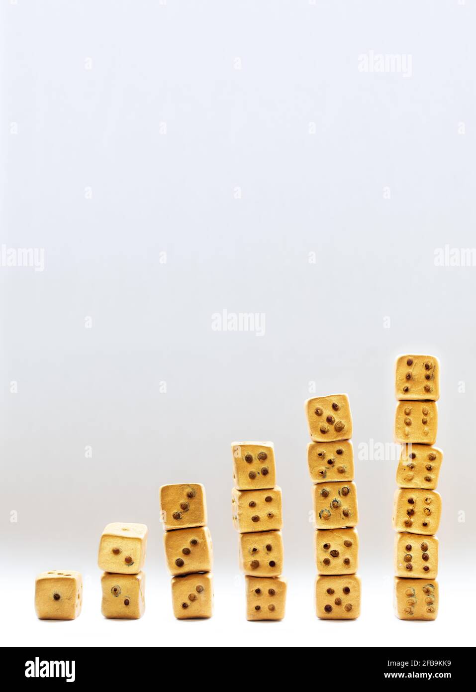 Dice tower hi-res stock photography and images - Alamy