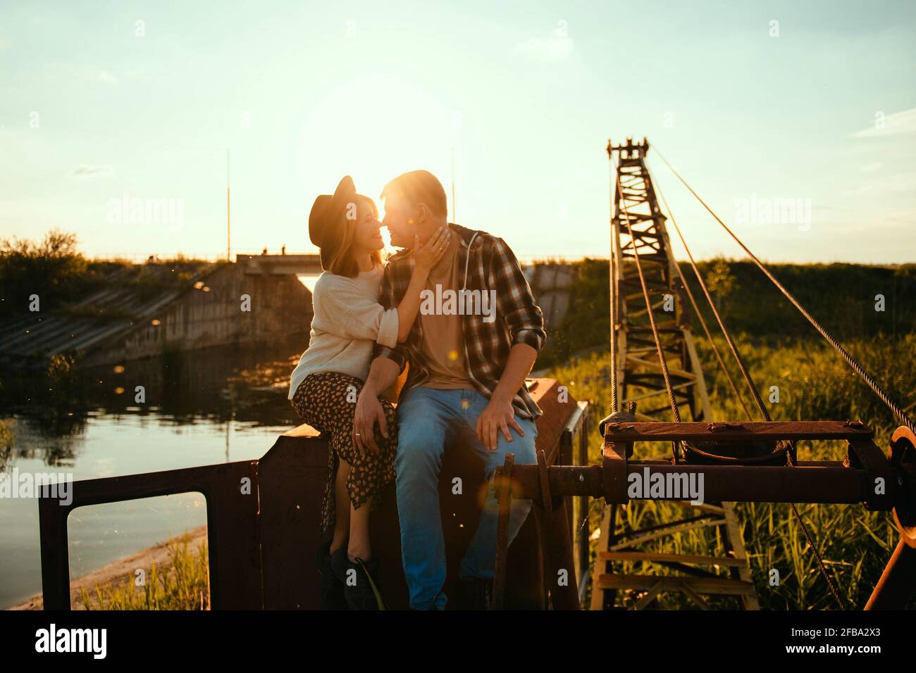 Broken crane hi-res stock photography and images - Alamy