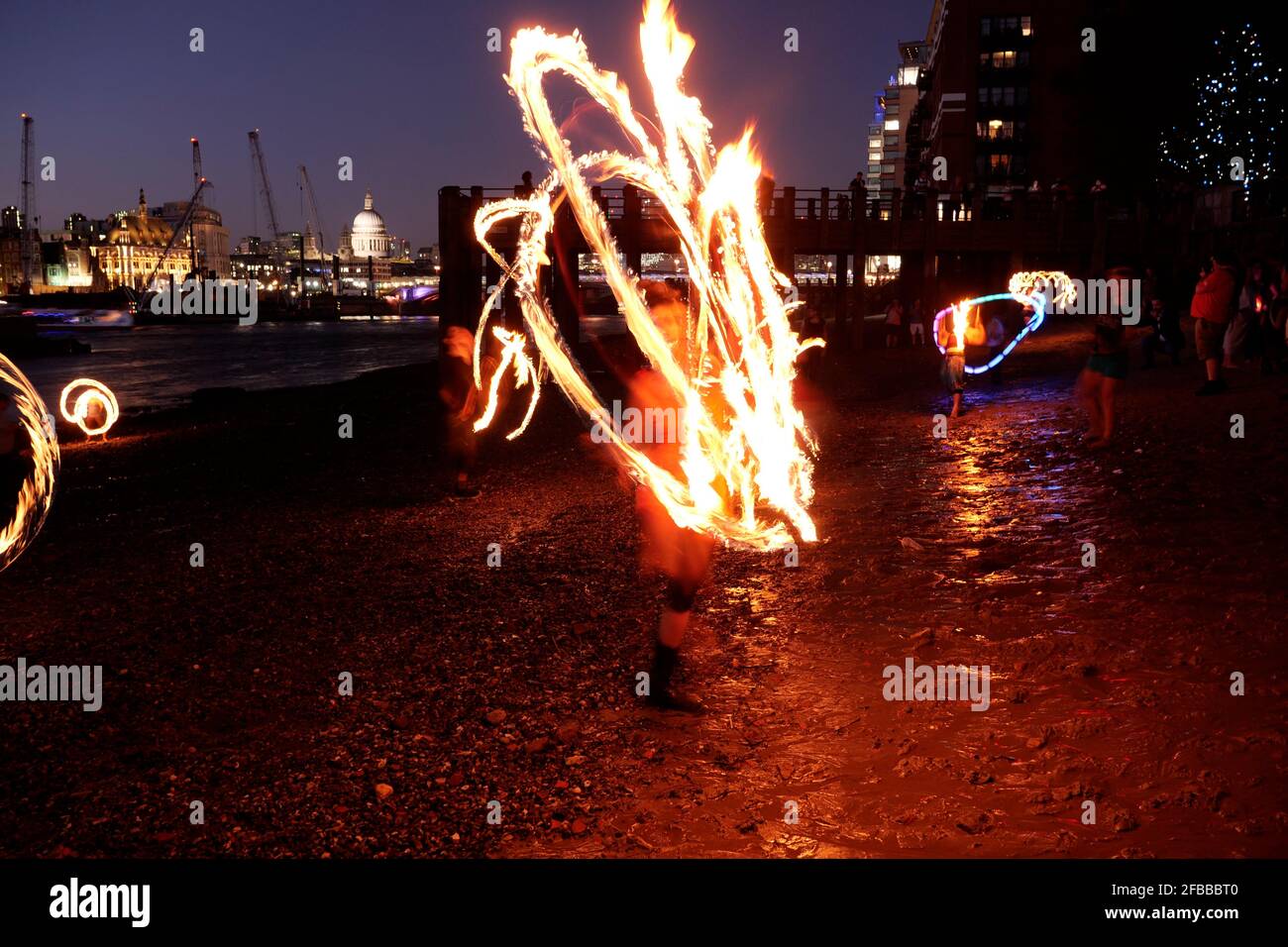 London fire spinners hi-res stock photography and images - Alamy
