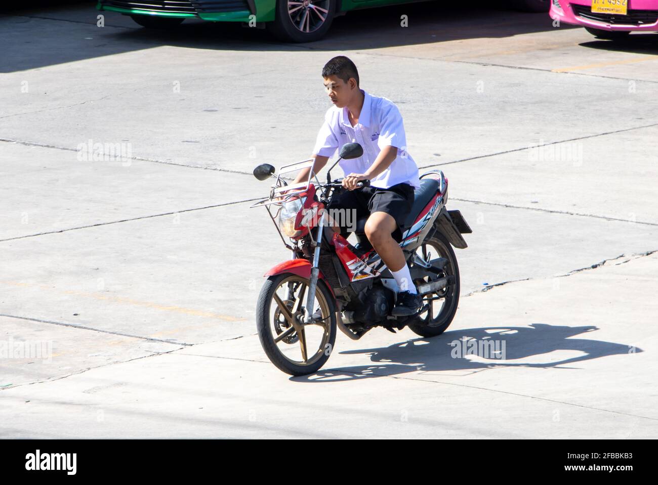 School boy thailand one person hi-res stock photography and images - Alamy