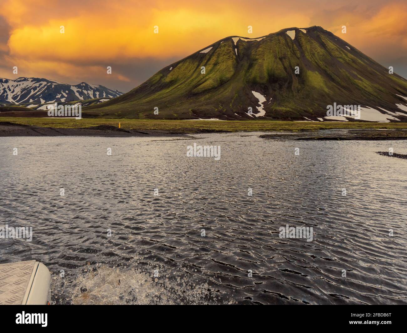 Lagoon volcano hi-res stock photography and images - Alamy