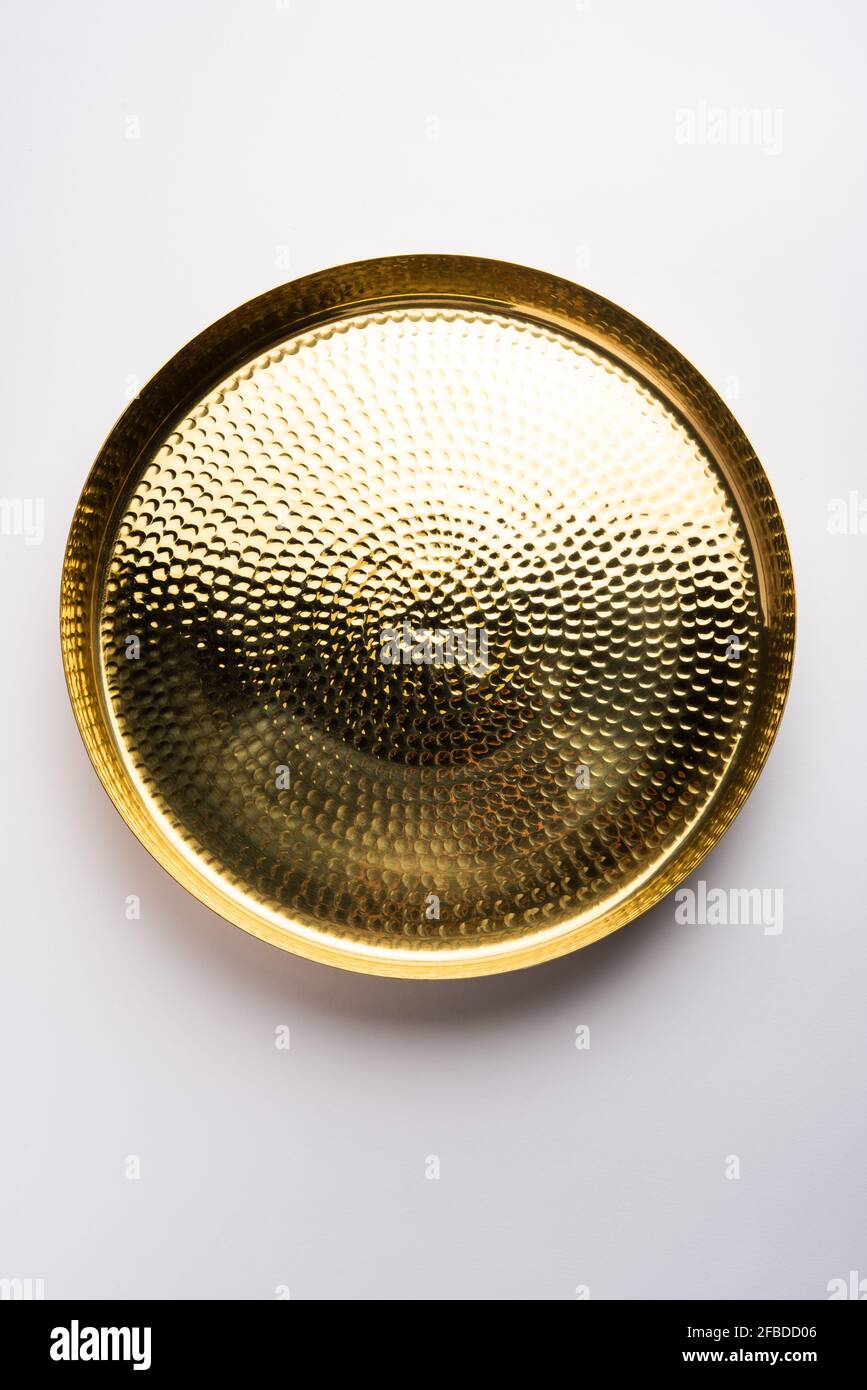 Brass thali dish hi-res stock photography and images - Alamy