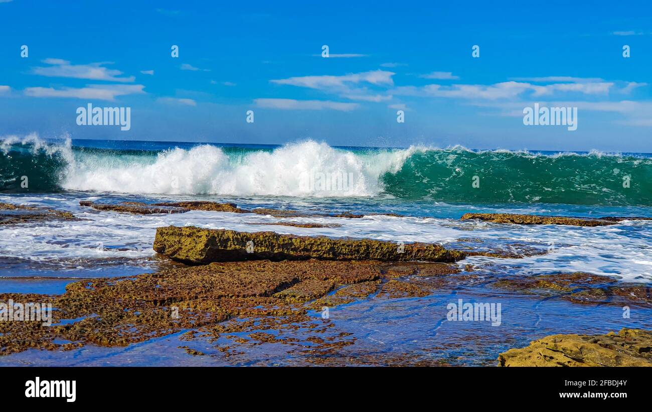 Barrel of a wave hi-res stock photography and images - Alamy