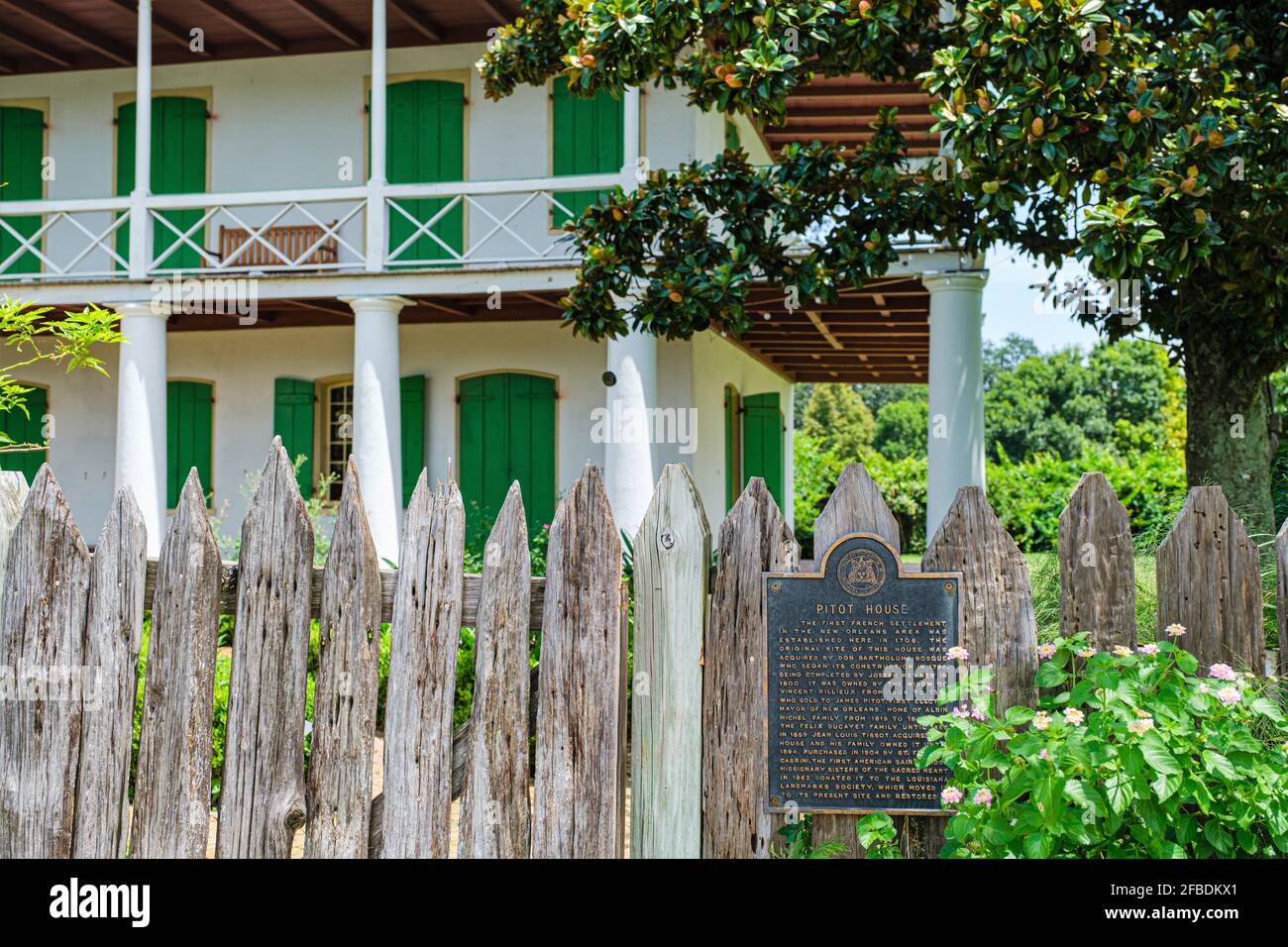 1800s fence hi-res stock photography and images - Alamy