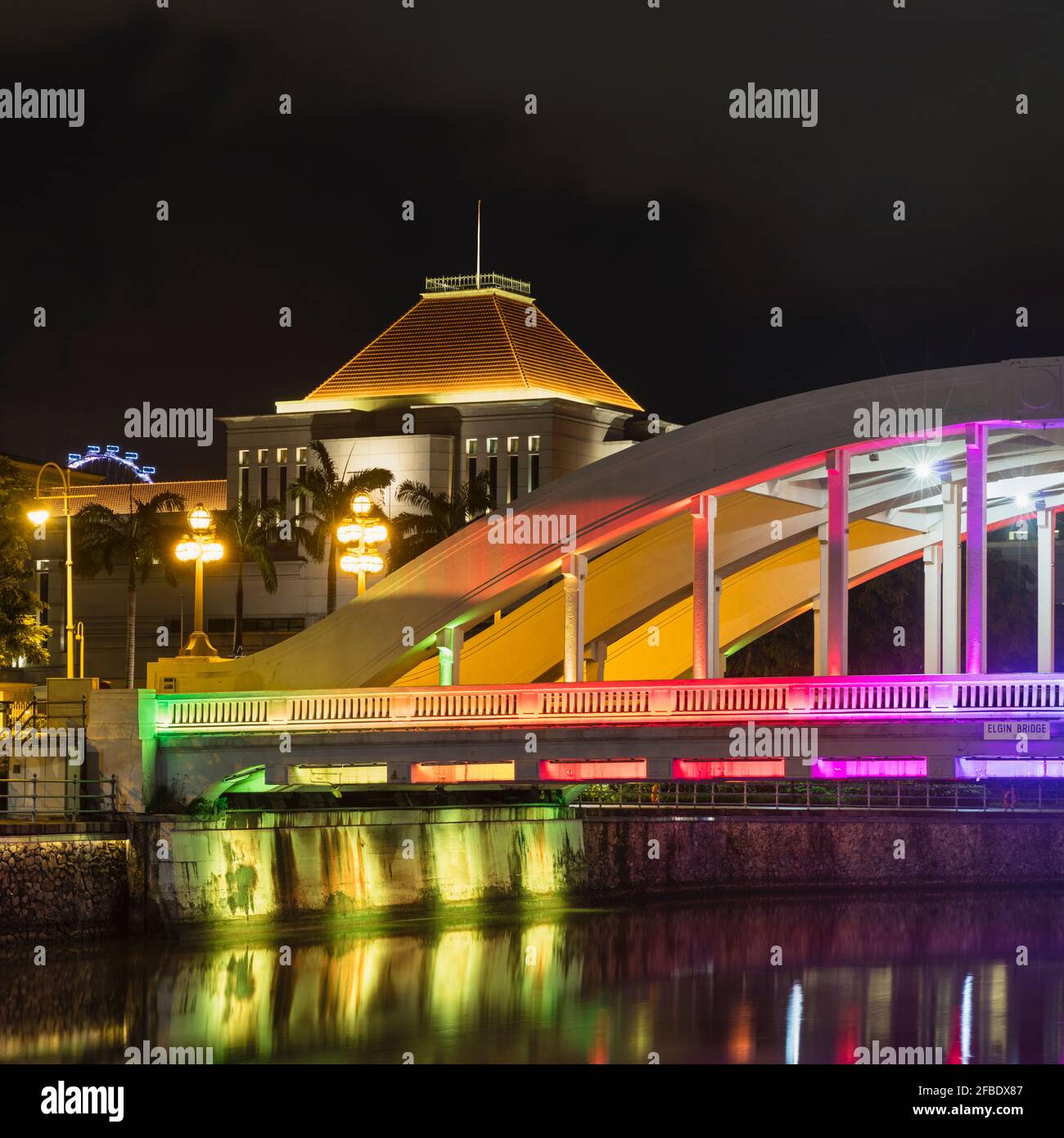 Singapore parliament in background hi-res stock photography and images ...