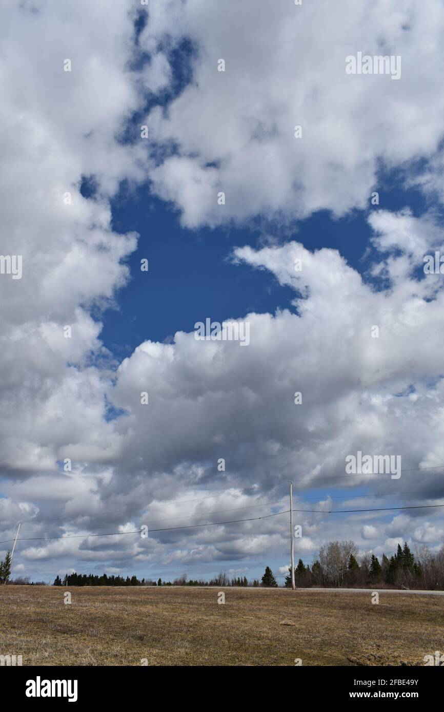 Nuage vent hi-res stock photography and images - Alamy