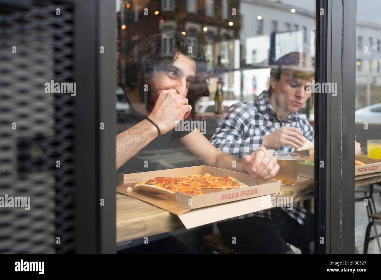 Break glass hi-res stock photography and images - Alamy