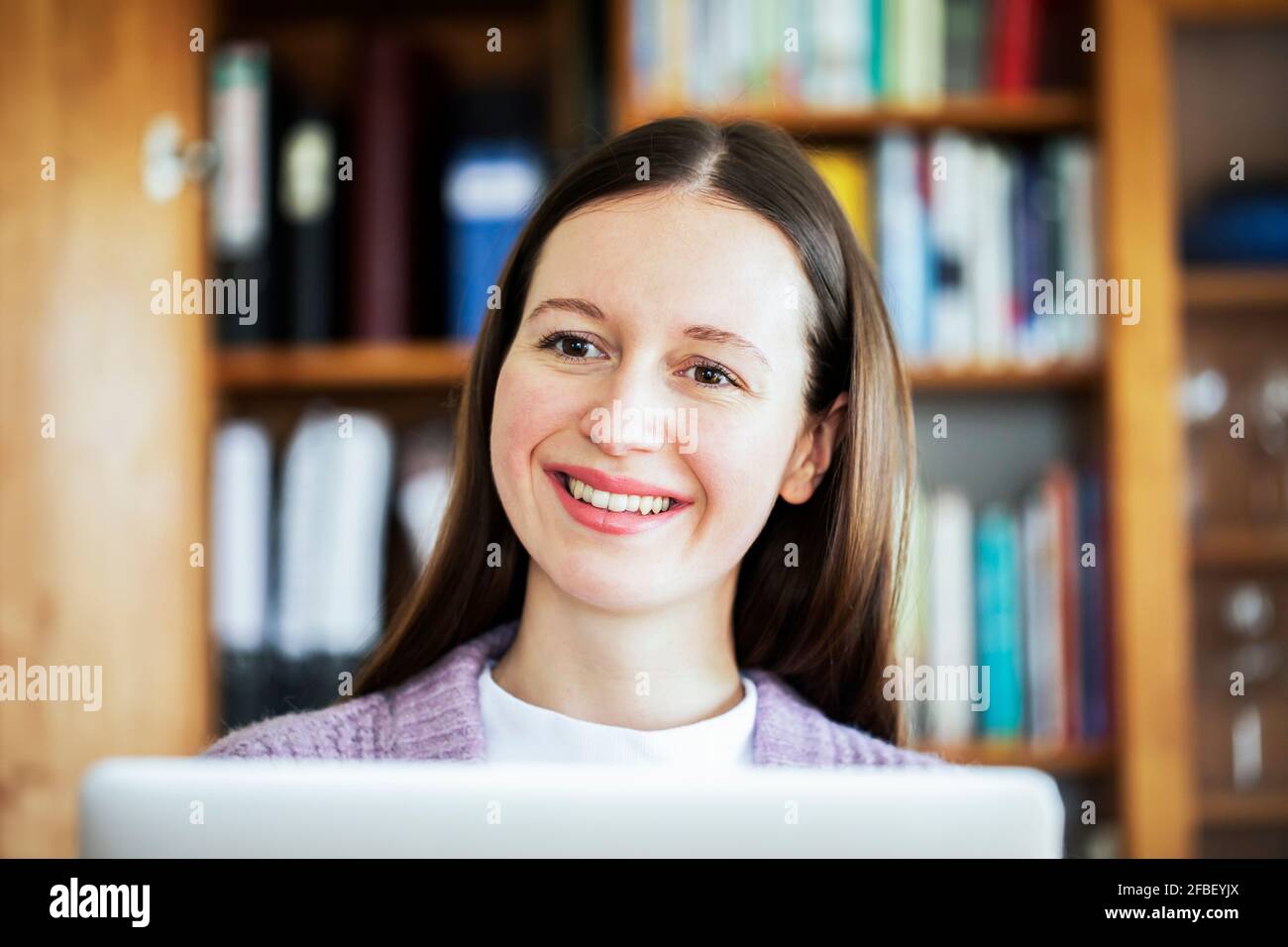 Daydreaming student hi-res stock photography and images - Alamy