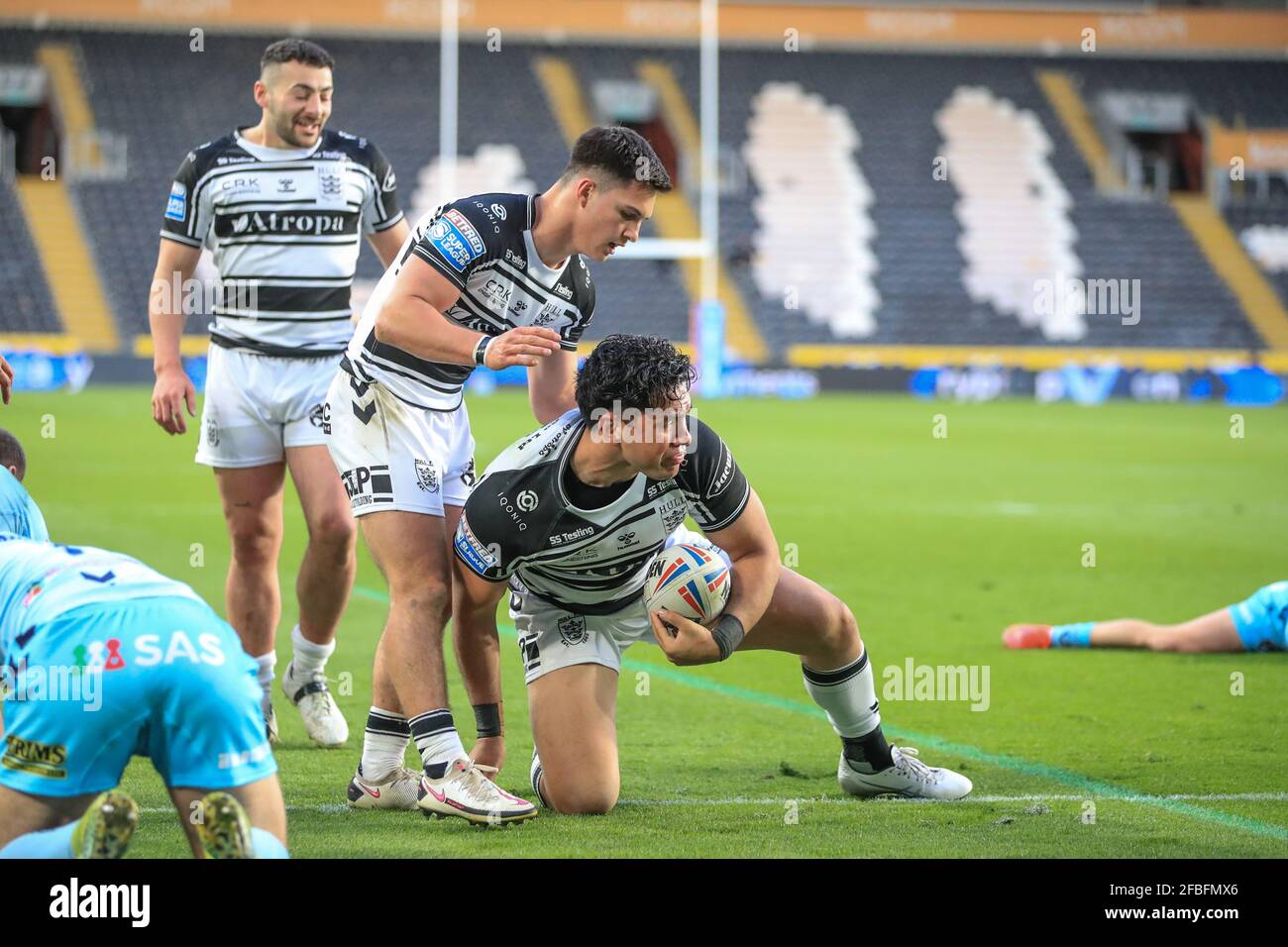 Andre Savelio (11) of Hull FC celebrates his try Stock Photo - Alamy
