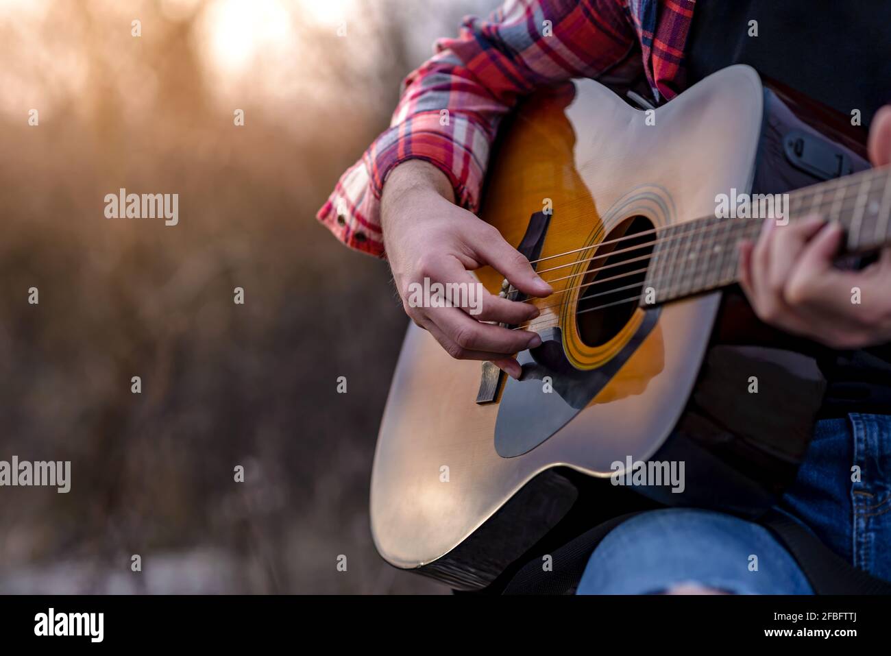 Guitar backgrounds hi-res stock photography and images - Alamy